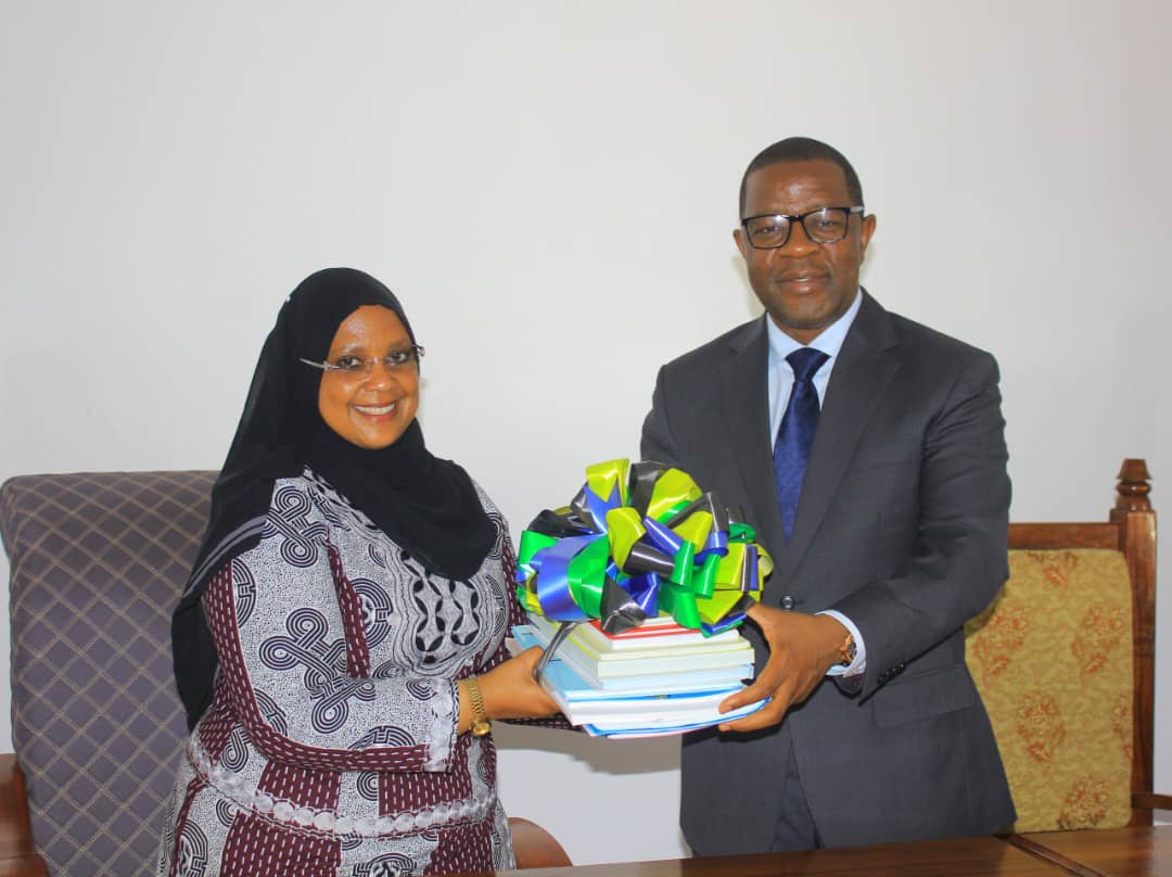 Dk. Kijaji: Shirikianeni kuhudumia wananchi kuipaisha Sekta ya Mifugo na Uvuvi | Nipashe