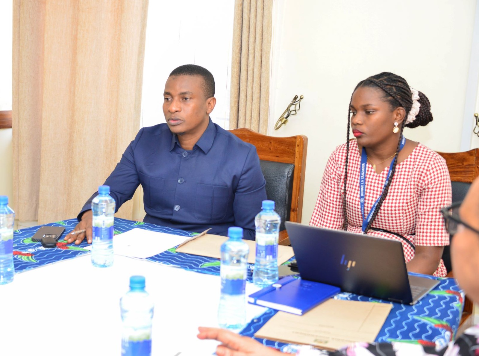 Naibu Waziri Ummy, apokea jedwali la uchambuzi la Sheria Ndogo | Nipashe