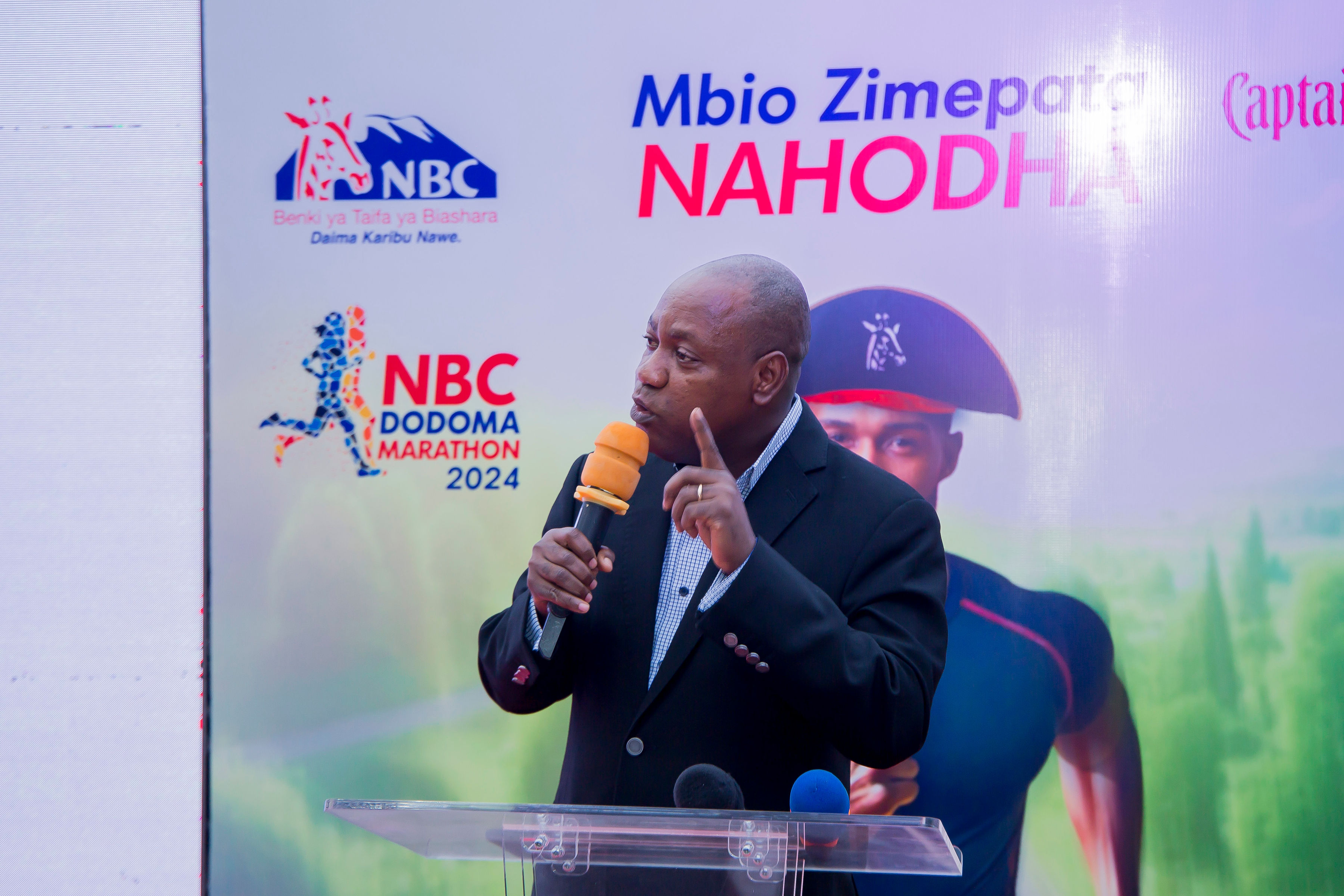 Majaliwa kuongoza wakimbiaji NBC Dodoma Marathon, Jezi zazinduliwa | Nipashe