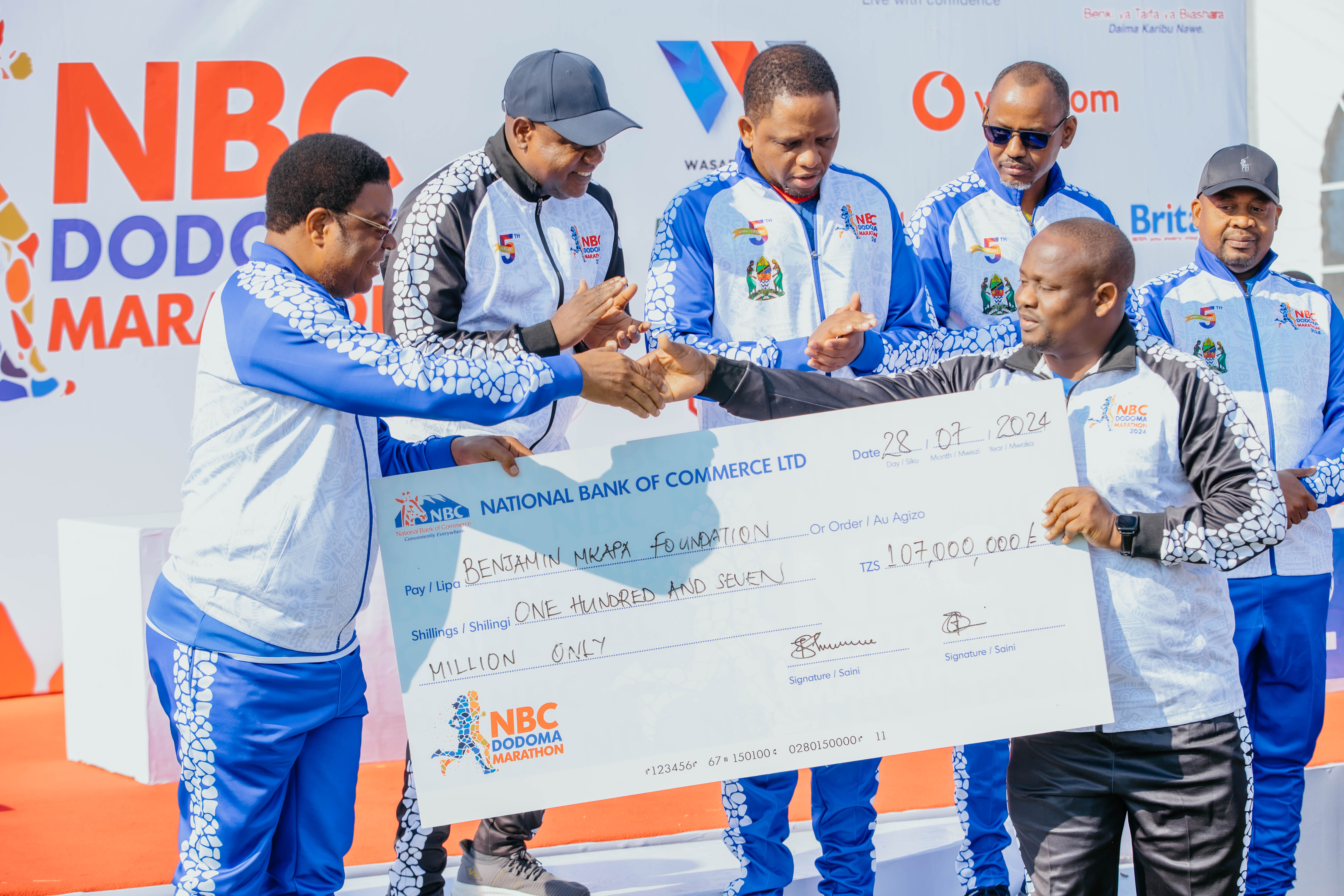 Majaliwa aongoza washiriki NBC Dodoma Marathon, milioni 300 zakusanywa | Nipashe Jumapili